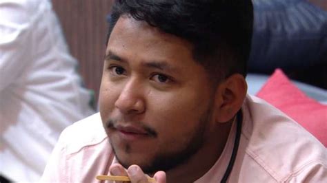 Estrela da Casa Rodrigo é advertido por comportamento inadequado