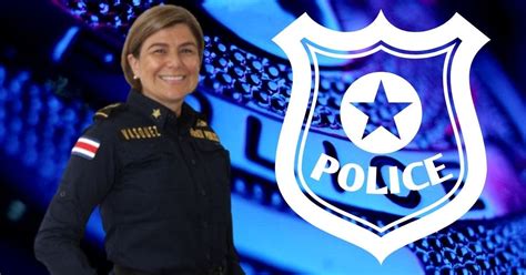 Academia Nacional De Policía Cuenta Por Primera Vez Con Una Mujer Como