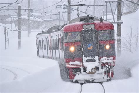 しなの鉄道株式会社 On Twitter 【今冬、ぜひ】 昨夜放送の 全力メイキング いかがでしたか？ News 小山慶一郎 さんが