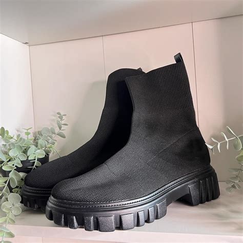 Black Cuccoo Chelsea Boots Size 9 Boots Chelsea Depop