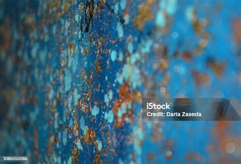 Bokeh 파란색과 터키석 장식 골든 리프 추상 미술 배경으로 캔버스에 0명에 대한 스톡 벡터 아트 및 기타 이미지 0명