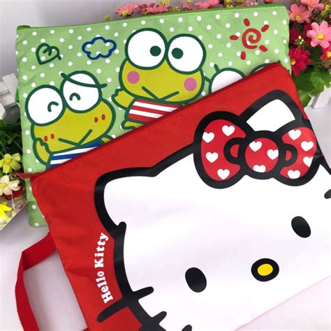 【sanrio 三麗鷗】『台灣』 凱蒂貓 大眼蛙 B4手提雙層資料網袋 資料袋《miamor Zakka》 蝦皮購物