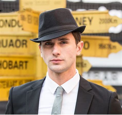 Fedora Hat Men Outfit