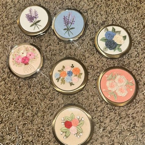 Exquisite Floral Hand Embroidered Pocket Mirror Compact Mirror Portable