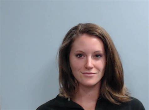 Lindsey Jarviss Instagram Twitter And Facebook On Idcrawl