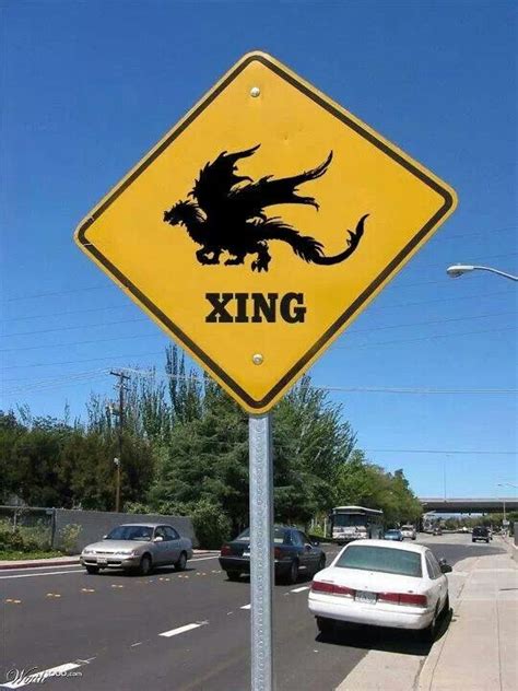 Pin By Paula Peña On Just Me And What I Like Funny Road Signs