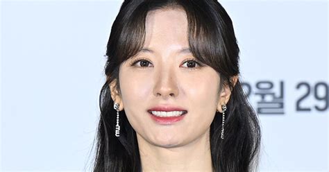 김지연 순수한 꽃미소 [포토엔hd]