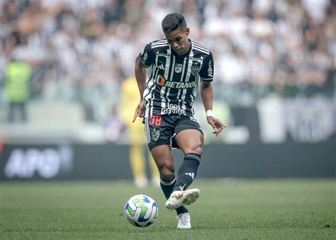 Atlético Mg Felipão Tem Em Pedrinho O Meia Que Melhor Se Encaixa No Time