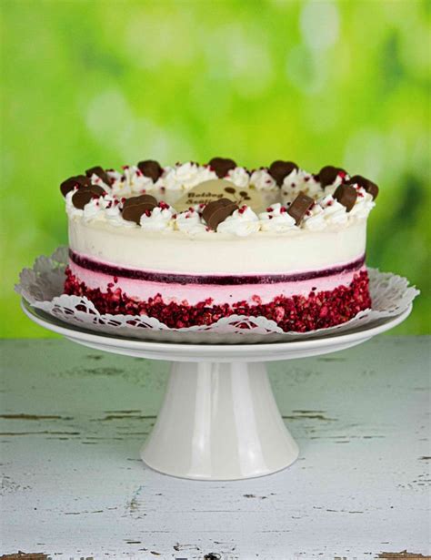 Joghurt torta recept erdei gyümölccsel fehér csokival