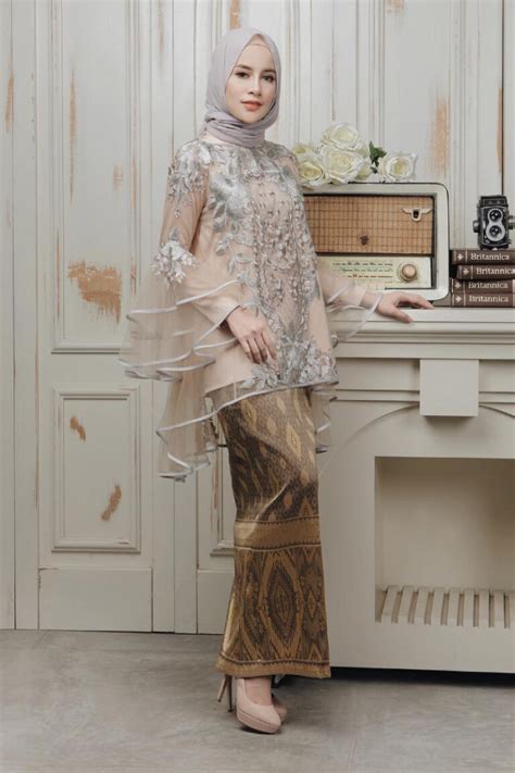 Outfit Hijab Pesta Untuk Ukhti Cantik Dzargon