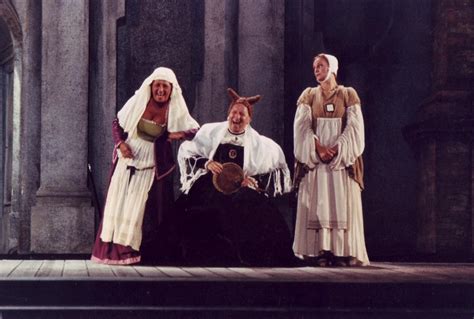 LA GATTA CENERENTOLA 13 37 STAGIONE 1997 1998 CARTELLONE