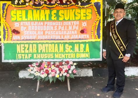 Dr Badruddin S Pd I M Pd Merilis Buku Modernisasi Kurikulum Dayah