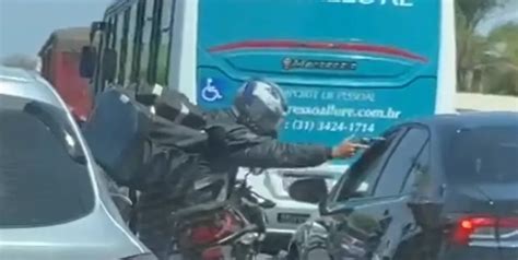 Assaltante Tenta Atirar Em Motorista De Aplicativo Durante Roubo Em BH