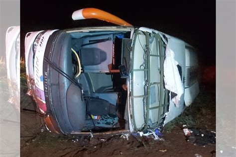 TRAGÉDIA NA RODOVIA Acidente ônibus de fiéis de Monte Alto SP