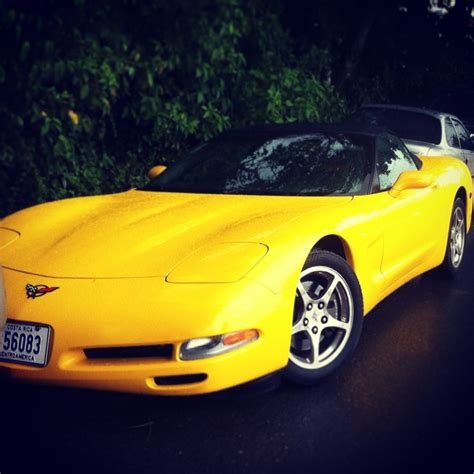 Chevrolet Corvette C5 In Yellow