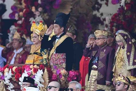Hadiri Perayaan HUT Ke 78 RI Ibu Negara Kenakan Baju Adat Bali