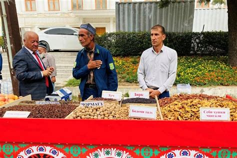 Дар Душанбе намоиши маҳсулоти кишоварзӣ ва ҳунарҳои мардумии ноҳияи