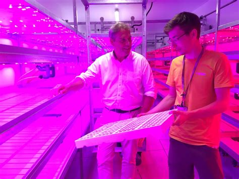 Reaseheath College Tour Impresses Nfu Cheshire County Representatives