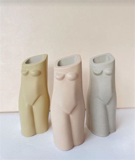 Ваза силует — ціна 160 грн у каталозі Вази Купити товари для дому та побуту за доступною ціною