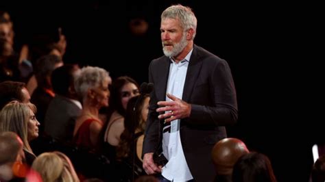 Nfl World Reacts To Brett Favres Statement About Welfare Scandal