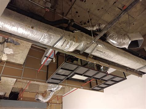 ช่างโอ๋แอร์ดักท์ Air Duct ผลิตติดตั้งท่อดักท์ ท่อลม ระบายอากาศ ท่อดูดควัน Added A New Photo — At