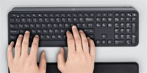 Výborná Klávesnice Logitech Mx Keys Nikdy Nebyla Levnější Než Teď Stojí Jen 1490 Kč Živěcz