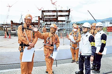 労働災害防止へ 静岡労働局 裾野など静岡県内3地区巡視｜静岡新聞digital 静岡県のニュース