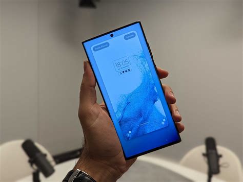 How To Fully Customize Your Lock Screen On Android 13 Gearrice