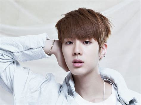 Kim Seok Jin Jin Bts Photo 40936168 Fanpop