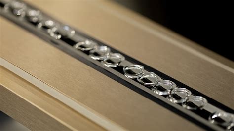 Loading And Unloading Of Vials In Akylux Trays Cilyx