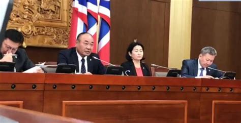 Д ЭРДЭНЭБАТ 65 УУЛАА БАЙЖ З ЭНХБОЛДОД ДЭЭРЭЛХҮҮЛЖ БАЙВАЛ ТА НАРЫН ХОХЬ