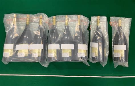 香港海關檢獲約一千二百萬元懷疑毒品附圖