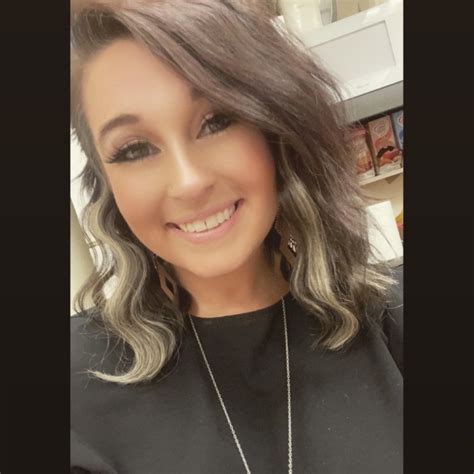 Ariel Mccarty Financial Center Manager Fifth Third Bank Linkedin