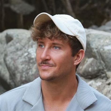 Daniel Holmes Youtube