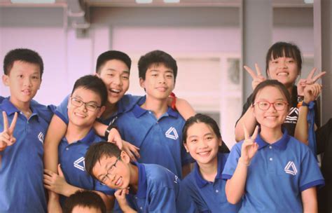 Đồng Phục Lương Thế Vinh Hiện Đại Trẻ Trung Và Năng Động