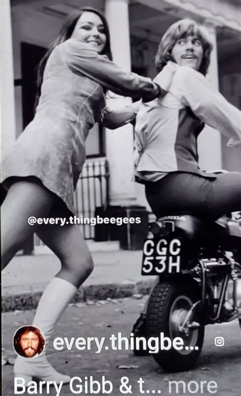 Pin By Vicki Goldenstein On Quick Saves Barry Gibb Bee Gees Handsome