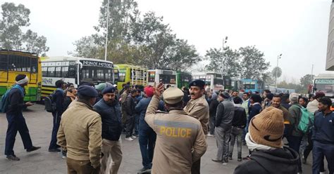 Hit And Run New Law मनाली जा रहे टूरिस्ट आधे रास्ते से लौटे मंडी में