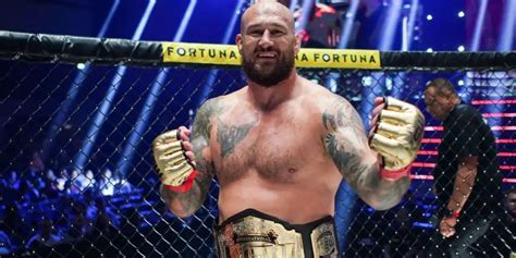 KSW Heavyweight Champion Phil De Fries Retains Runs Through Todd