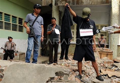 REKONSTRUKSI PEMBUNUHAN MAHASISWA ANTARA Foto