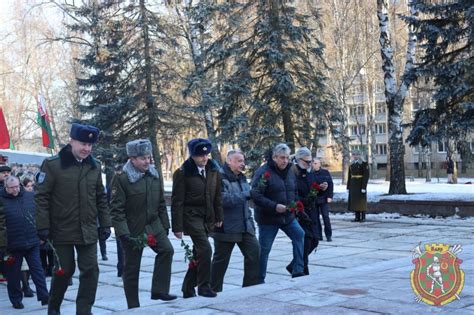 Торжественный митинг — ВАЯР