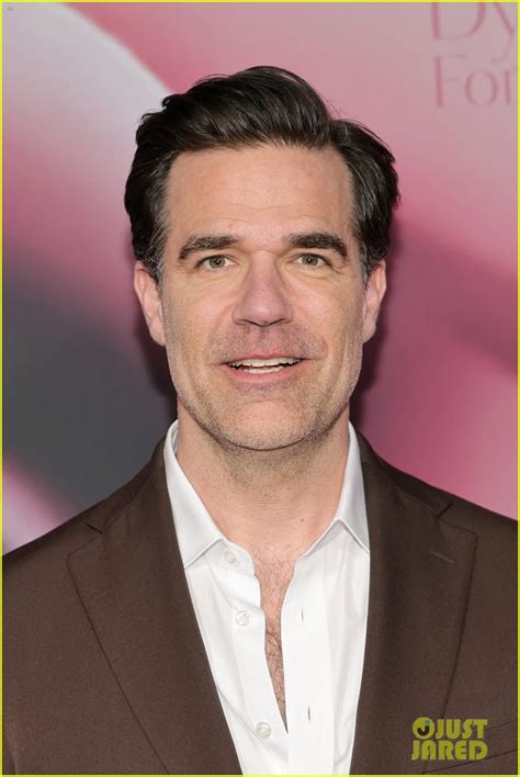 Michelle Williams Gets Support From Husband Thomas Kail And Longtime Bff Busy Philipps At Dying