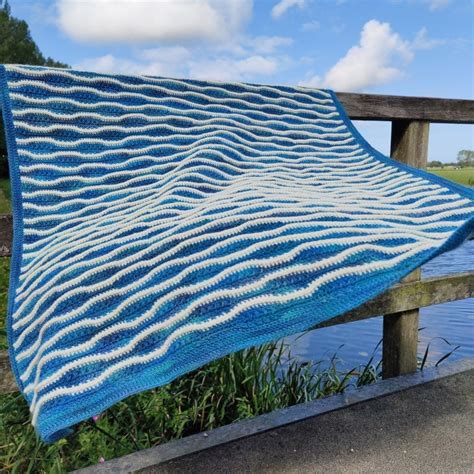 Dancing Wave Crests Blanket Patterns