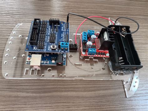 การสร้าง หุ่นยนต์ Arduino หลบสิ่งกีดขวาง รับทําโปรเจค Arduino