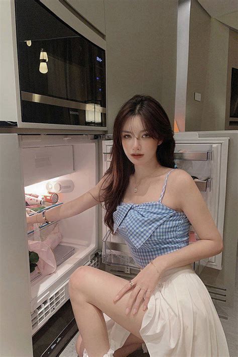 Sexy Bow Spaghetti Strap Plaid Crop Tops Nada Outfit Land