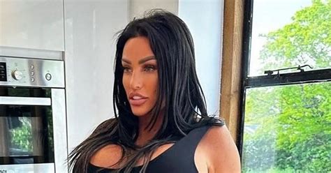 Katie Price Branded Beautiful As She Poses In Tight Top But Fans