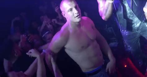 A Shirtless Gronk Racked Up An Utterly Insane 100000 Bar Tab With Flo
