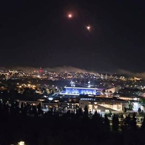 ისრაელმა წარმატებით მოიგერია ირანის სარაკეტო თავდასხმის პირველი ტალღა