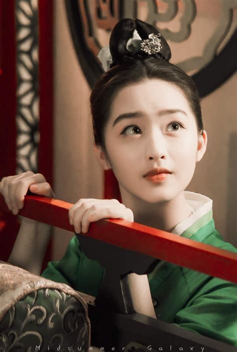 Pin By Toccyi On Asian Beauty Chinese Actress Disney Characters