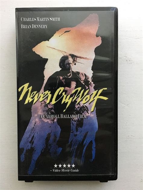 Never Cry Wolf Vhs 2000 Clamshell Charles Martin Smith Brian Dennehy