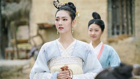 十位12月熱播古裝劇女神！李一桐《劍王朝》比《鶴唳華亭》美，還隱藏《陳情令》演員 Beauty美人圈